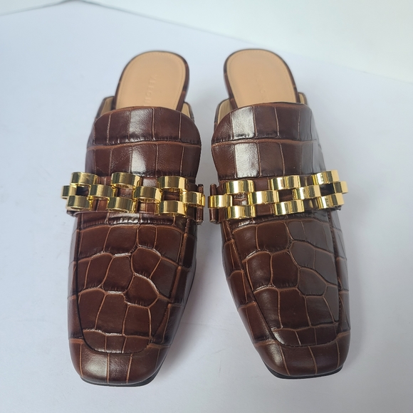 Veronica Beard | Shoes | Veronica Beard Bera Gold Tone Chain ...